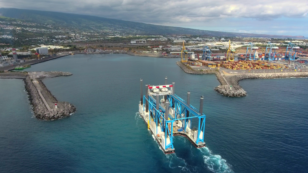 Positioning, Implanting and Construction of Maritime Structures